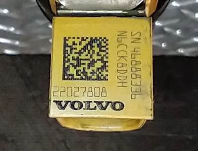 Volvo D13 Fuel Injector for a 2014 Volvo VNL For Sale | Fresno, CA ...