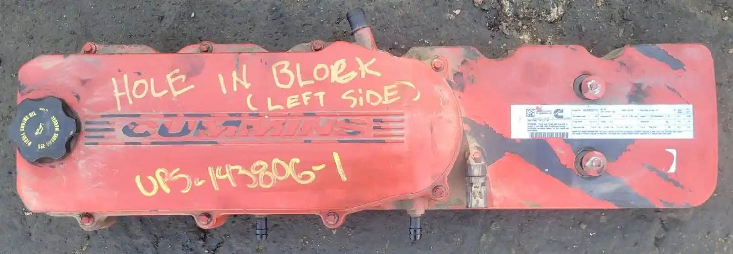 Cummins ISB 6.7L Valve Cover for a 2008 Freightliner MT55 Chassis For ...