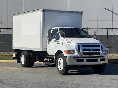 Box Trucks For Sale - Delivery and Moving Trucks | MyLittleSalesman.com