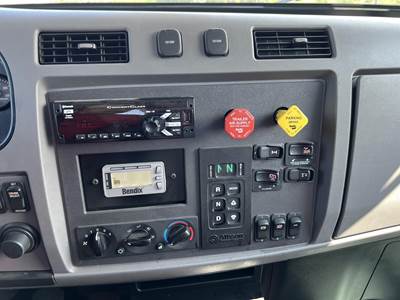 2019 Peterbilt 348 Tandem Axle 28 ft Flatbed Truck - 350HP, Automatic ...