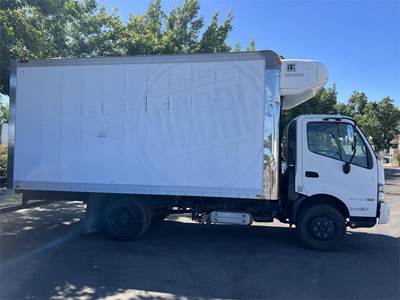 2015 Hino 195 16 ft Refrigerated Truck - 210HP, Automatic, Thermo King For Sale, 271,417 Miles ...