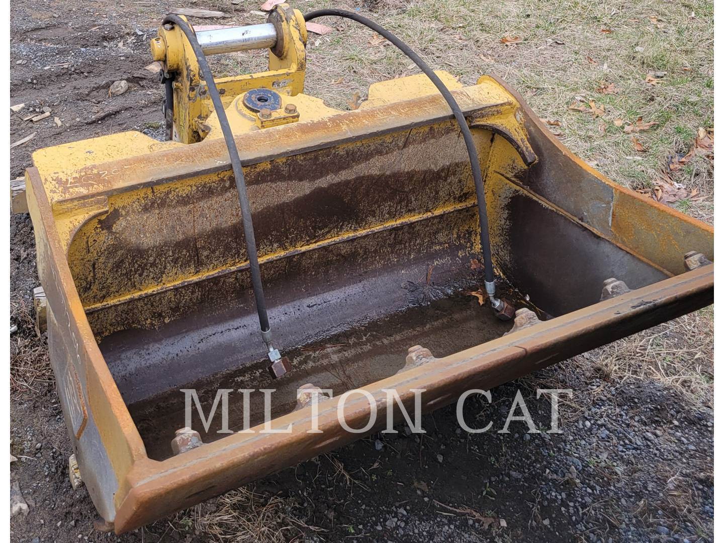 2021 Caterpillar 48" TILT BUCKET Bucket For Sale, 1 Hours | Clifton ...