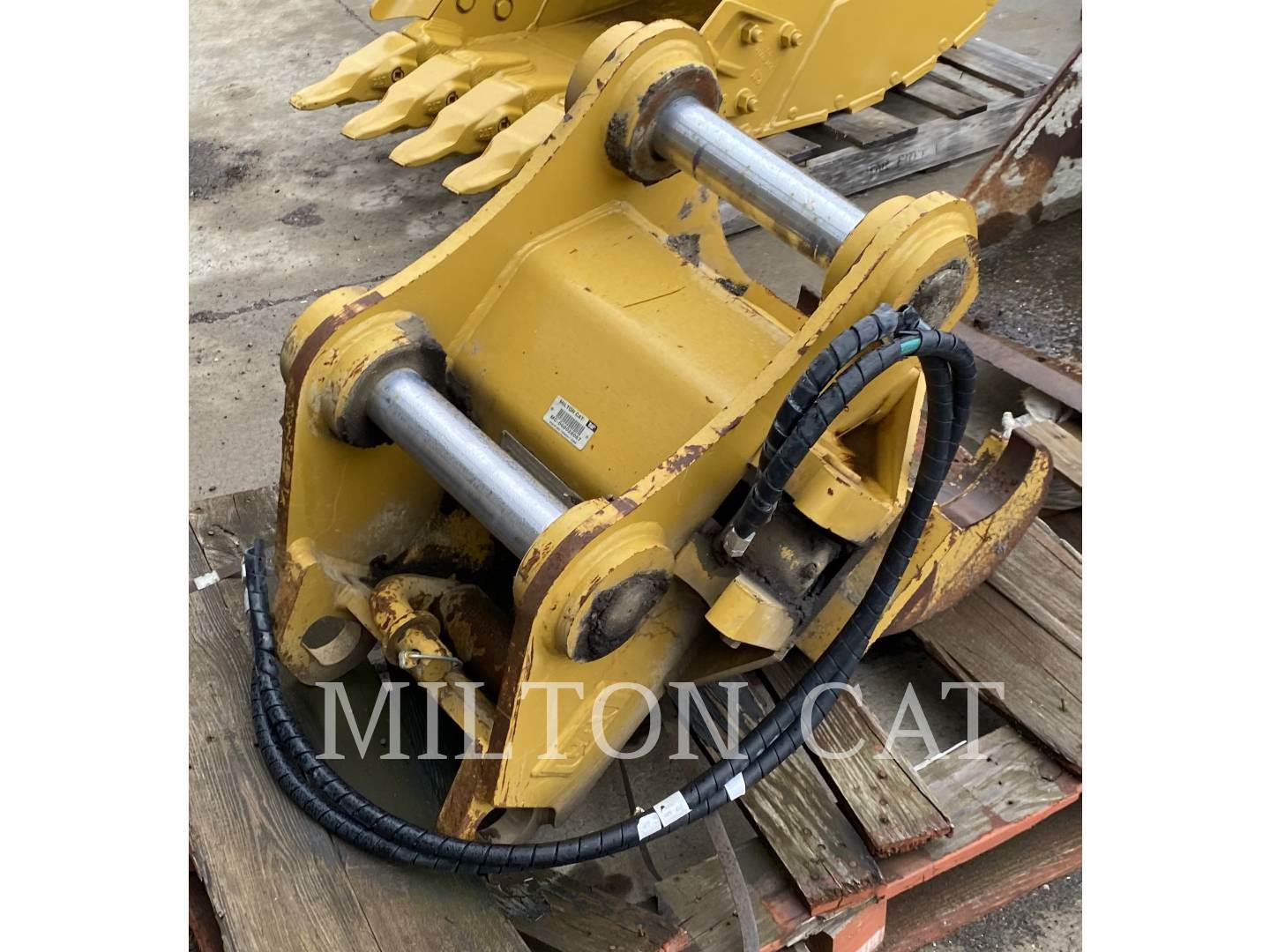 2015 Caterpillar M318F.PIN LOCK.TILTING.COUPLER. Coupler For Sale, 1 ...