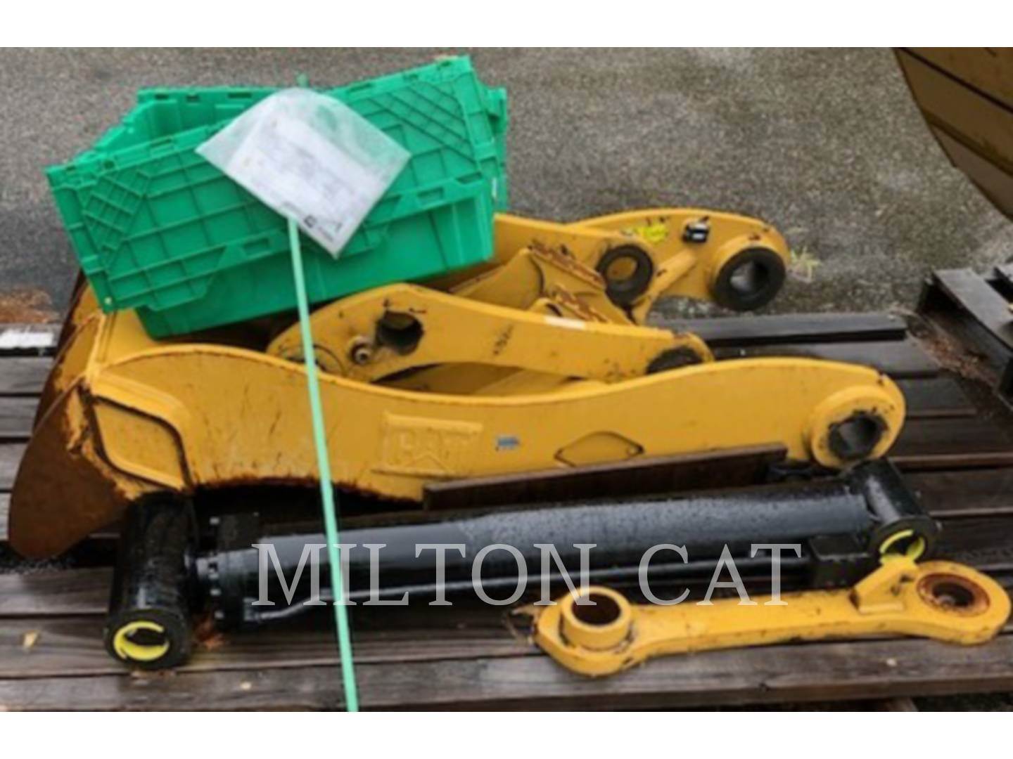 2022 Caterpillar 320/325 FULL ROTATION 4 TOOTH THUMB Thumb For Sale, 1 ...