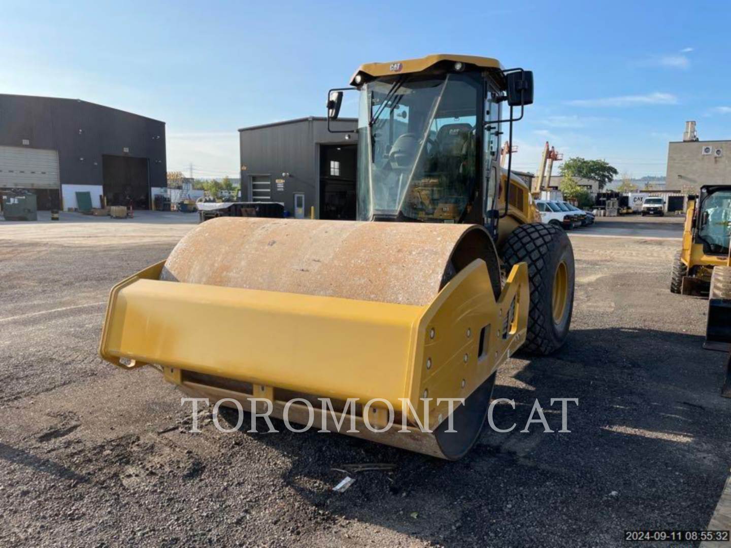 2023 Caterpillar CS12GC Smooth Drum Roller Compactor For Sale, 247 ...