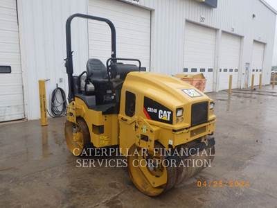 2020 Caterpillar CB24B Tandem Vibratory Roller Compactor For Sale ...
