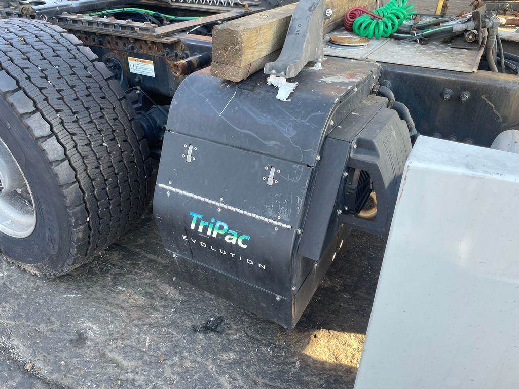 2020 Freightliner Auxiliary Power Unit (APU) for a Freightliner ...