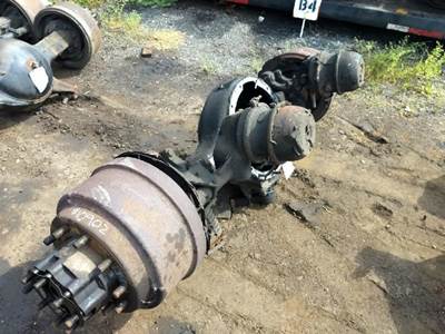 2004 Rockwell RD23160 Front Axle Housing for a Autocar WXLL For Sale ...