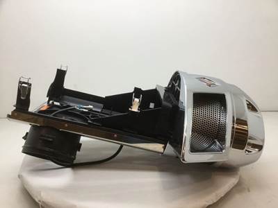 International LoneStar Air Cleaner / Air Filter Housing For Sale ...