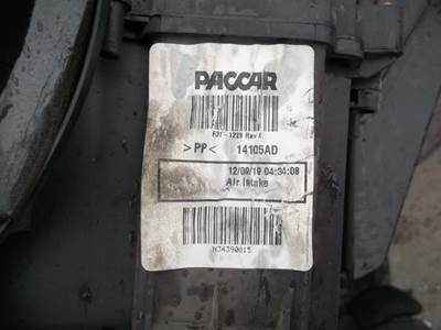 Peterbilt 579 Air Cleaner / Air Filter Housing For Sale | Stockton, CA ...