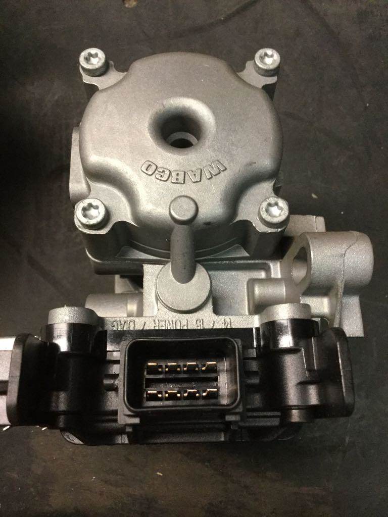 ABS ALL Air Valve For Sale | Antioch, TN | R955320 | MyLittleSalesman.com