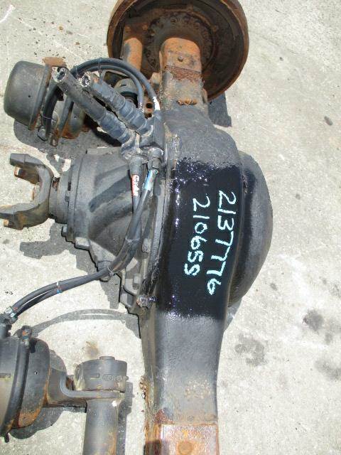 1994 Eaton-Spicer 21065S Rear Axle Assembly for a Chevrolet KODIAK C70 ...