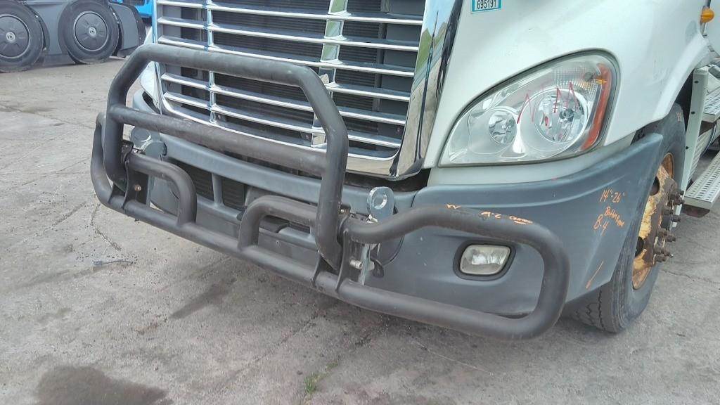 2013 Freightliner Cascadia 113 Bumper Guard For Sale | Toledo, OH ...