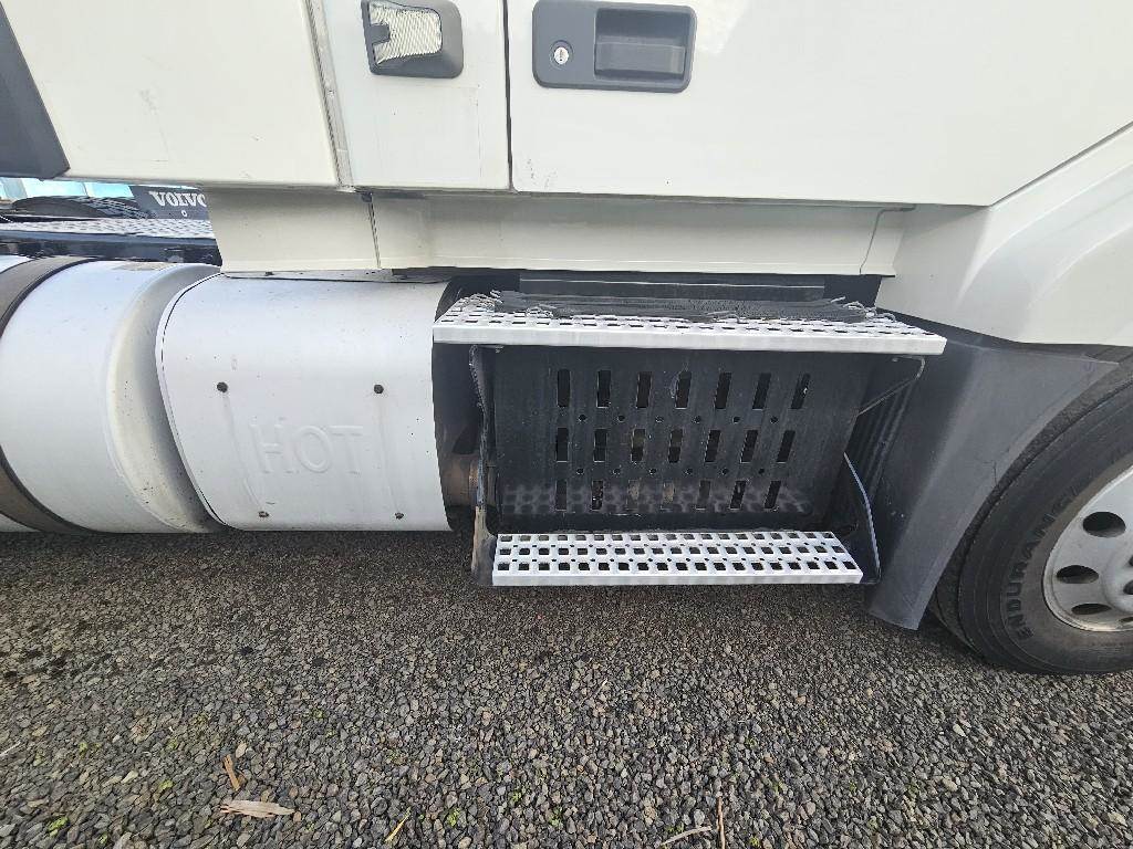 2016 Volvo D13 DPF Assembly For Sale, 654,457 Miles | Portland, OR ...