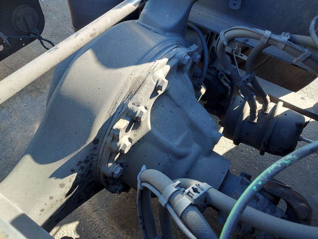 2021 Detroit DART400-4SRR241 Rear Differential for a Freightliner ...