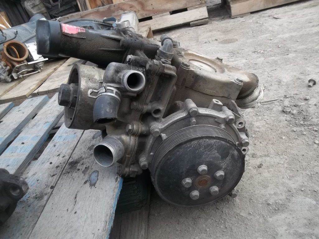 1989 Detroit DD13 Engine Oil Filter Base For Sale | Stockton, CA ...