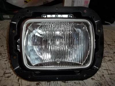 Peterbilt 378 Headlight Assembly for a Kenworth T300 For Sale | Spokane ...