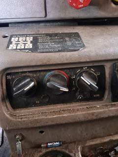2004 Mack Vision CX613 Heater / AC Temp Control for a Mack CX613 For ...
