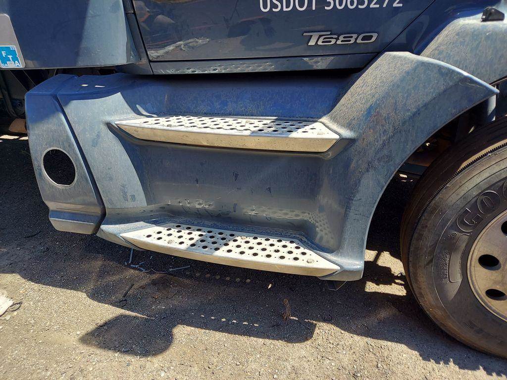 Kenworth T680 Front Fairing | Kenworth T680 Next Gen Front Sail Panel ...