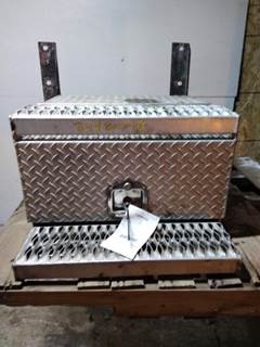 2015 Peterbilt 579 Tool Box For Sale | Henderson, CO | 2480016 ...