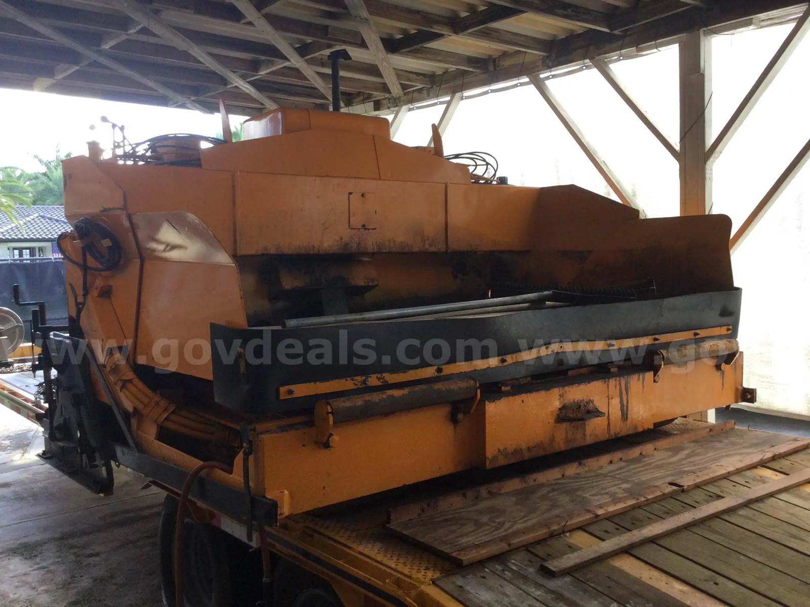 Leeboy 1000 Asphalt Paver with a 2016 Better Built 12T Dual Tandem ...