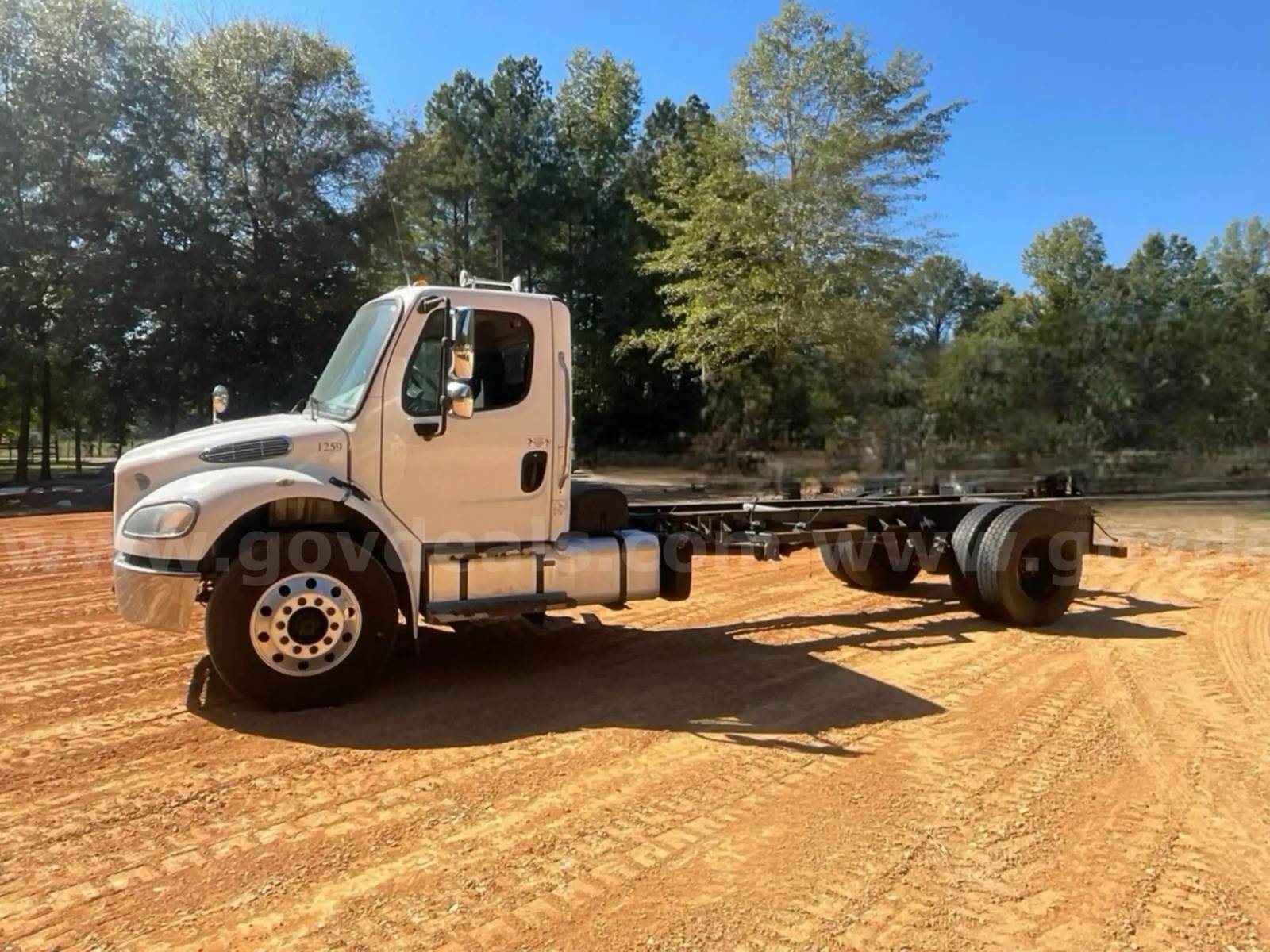 2015 Freightliner M2 106 Cummins Diesel Automatic For Sale, 240,655 ...