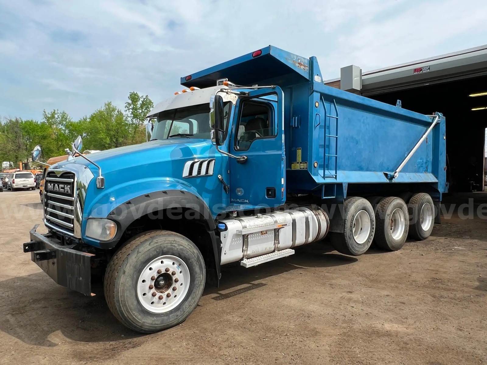 RESERVE LOWERED!! 2017 Mack GU713 Tri/A Dump Truck For Sale, 421,513 ...