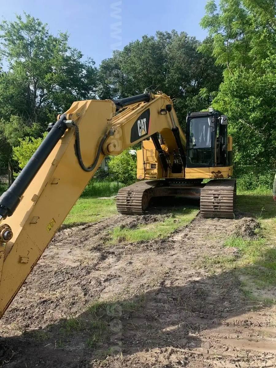 2015 Caterpillar 321D LCR Hydraulic Excavator For Sale, 6,805 Hours ...