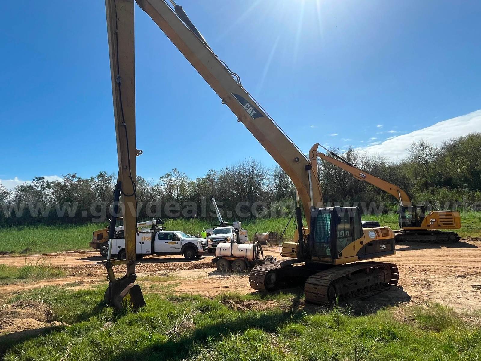 2008 Caterpillar 325DL Long Reach Tracked Excavator For Sale, 12,321 ...