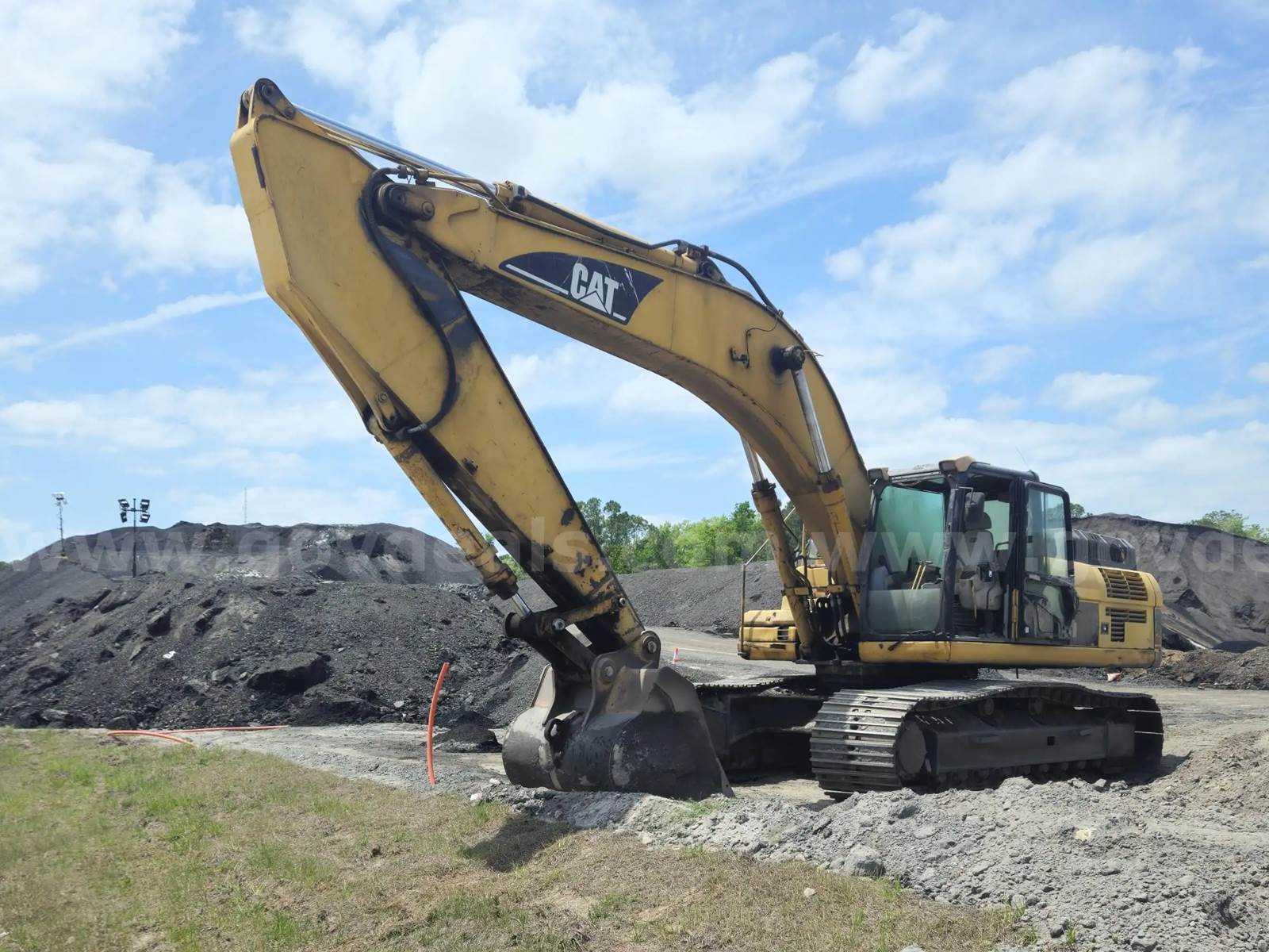 2006 Caterpillar 330DL Tracked Excavator For Sale, 13,559 Hours ...