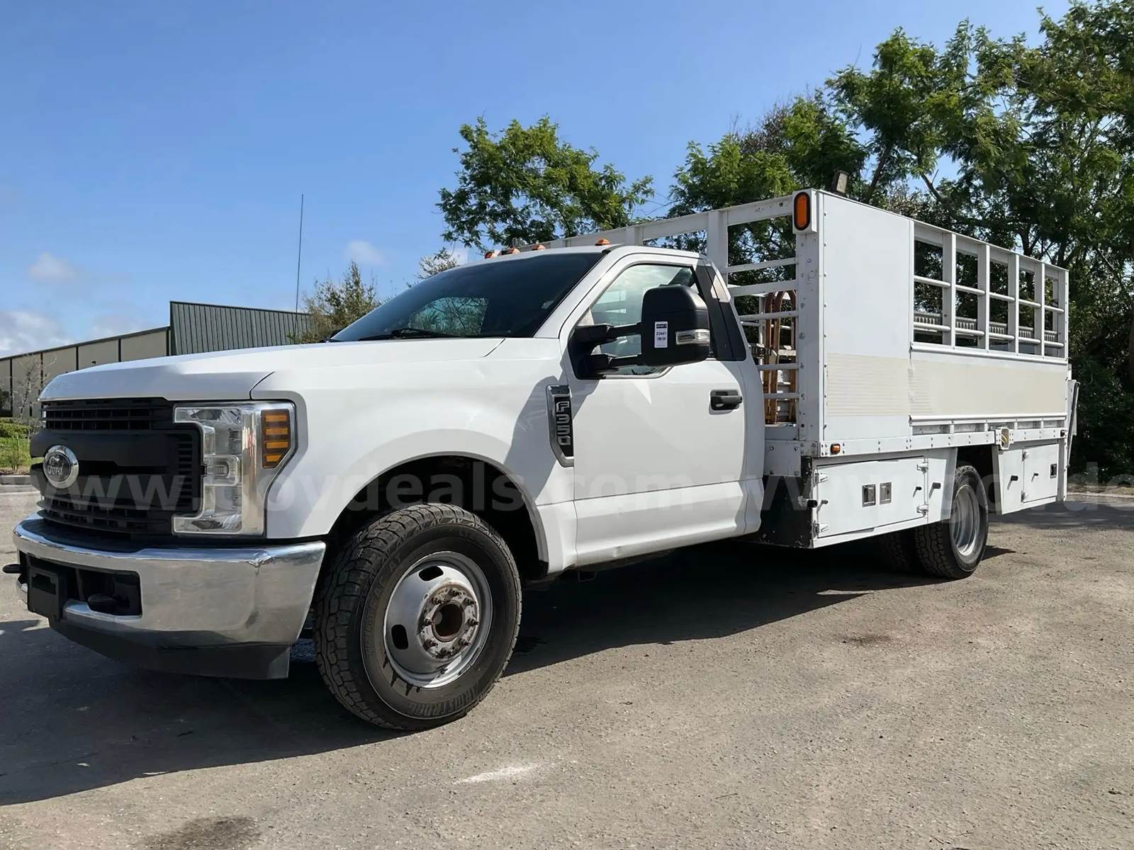 2018 FORD F-350 SD UTILITY TRUCK, GAS POWER AUTOMATIC, LIFT GATE, RUNS & DRIVES For Sale ...