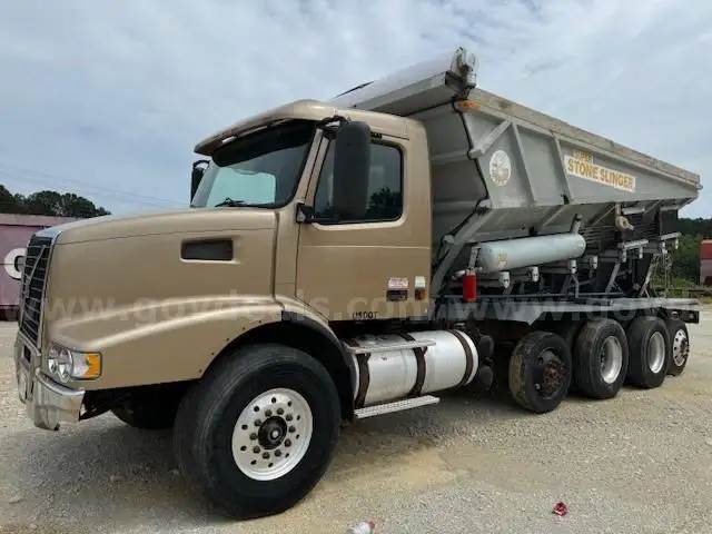 2002 Volvo VHD Quad/A Slinger/Slurry Truck For Sale, 472,429 Miles ...