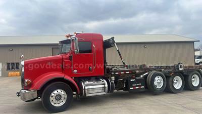 2014 Peterbilt 365 T/A Roll Off Truck For Sale, 423,188 Miles ...
