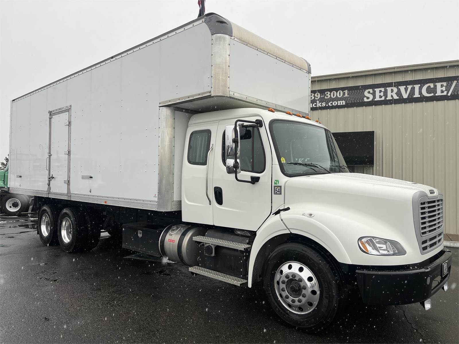 2022 Freightliner M2 112 26 ft Box Truck - 435HP, Amt, Swing Door For ...