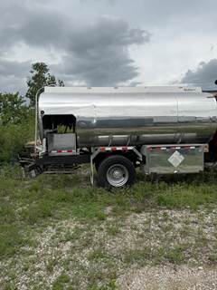 2000 Sterling L7500 Gasoline / Fuel Truck - Cat 225HP For Sale, 176,496 ...