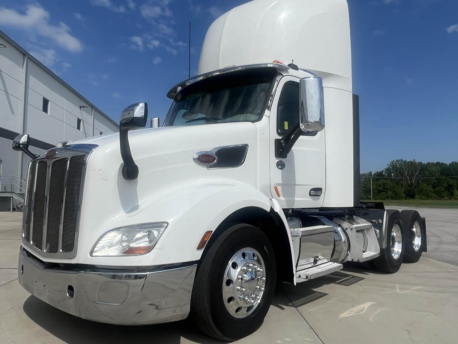 2019 Peterbilt 579 Day Cab Truck - Cummins 450HP, 12 Speed Automatic ...