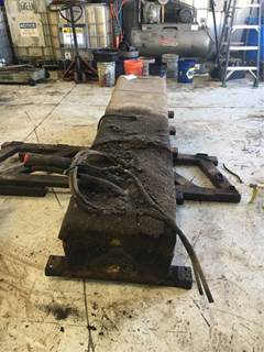 Fuel Tanks For Sale - Semi Truck / Commercial Truck Fuel Tanks ...