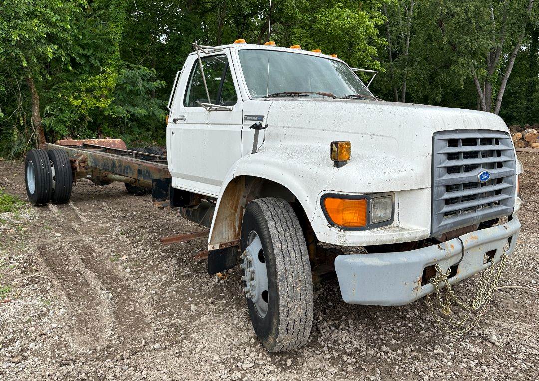 1997 Ford F-800 Cab & Chassis Truck For Sale | Floyds Knobs, IN ...