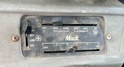 1989 Mack R688ST Cab & Chassis Truck For Sale | Lake Charles, LA ...