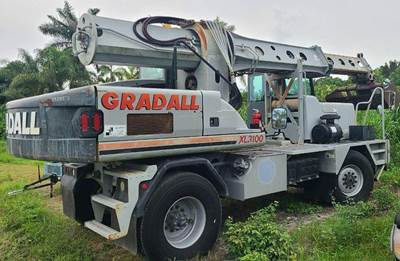 Excavators for Sale: Large and Mid-Size | MyLittleSalesman.com
