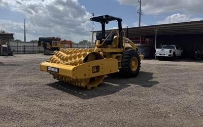 2004 Caterpillar CP563E Padfoot Roller Compactor For Sale, 3,000 Hours ...