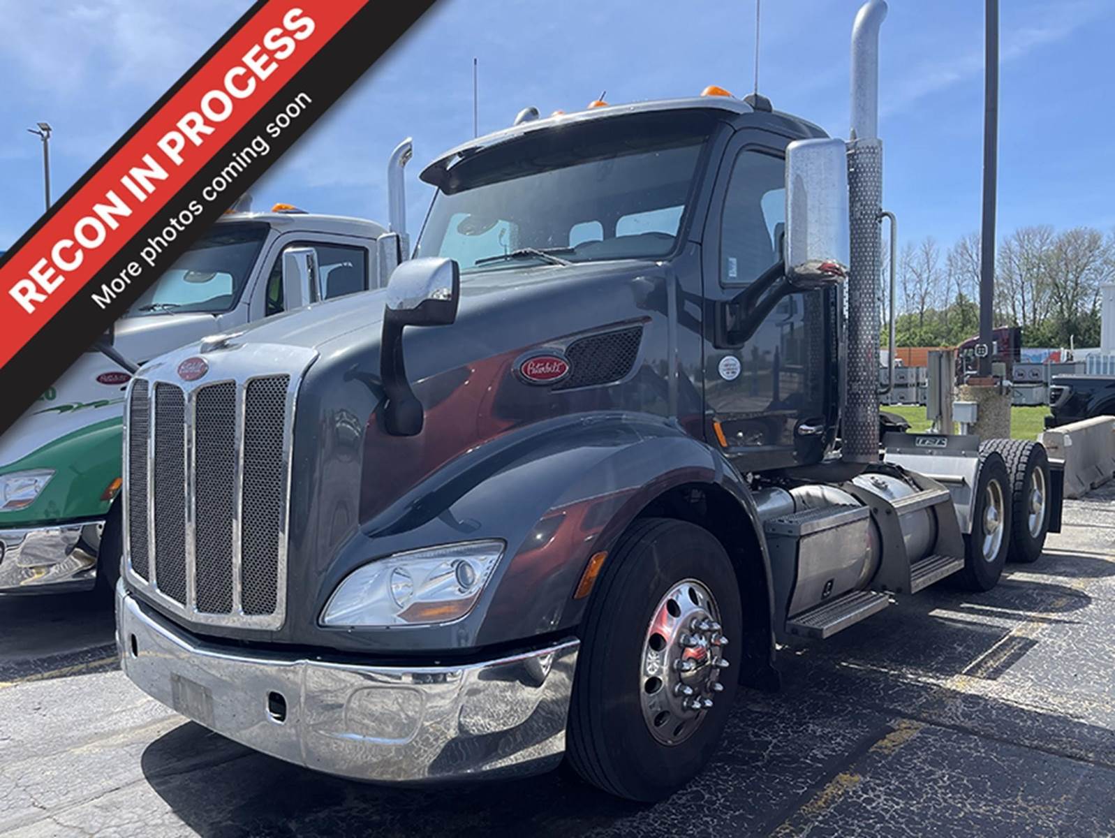 2017 Peterbilt 579 Day Cab Truck - Paccar 455HP For Sale, 611,735 Miles | De Pere, WI | 8679409 ...