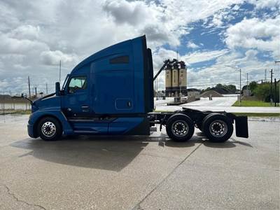 2023 Kenworth T680 Sleeper Semi Truck - 76" Raised Roof Sleeper ...