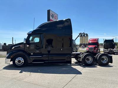 2023 Peterbilt 579 Sleeper Semi Truck - Raised Roof Sleeper, Paccar ...