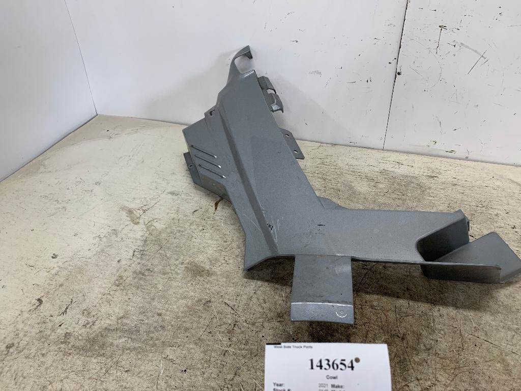 2021 Volvo 84738849 Left Cowl for a Volvo VNL For Sale | Owensboro, KY ...