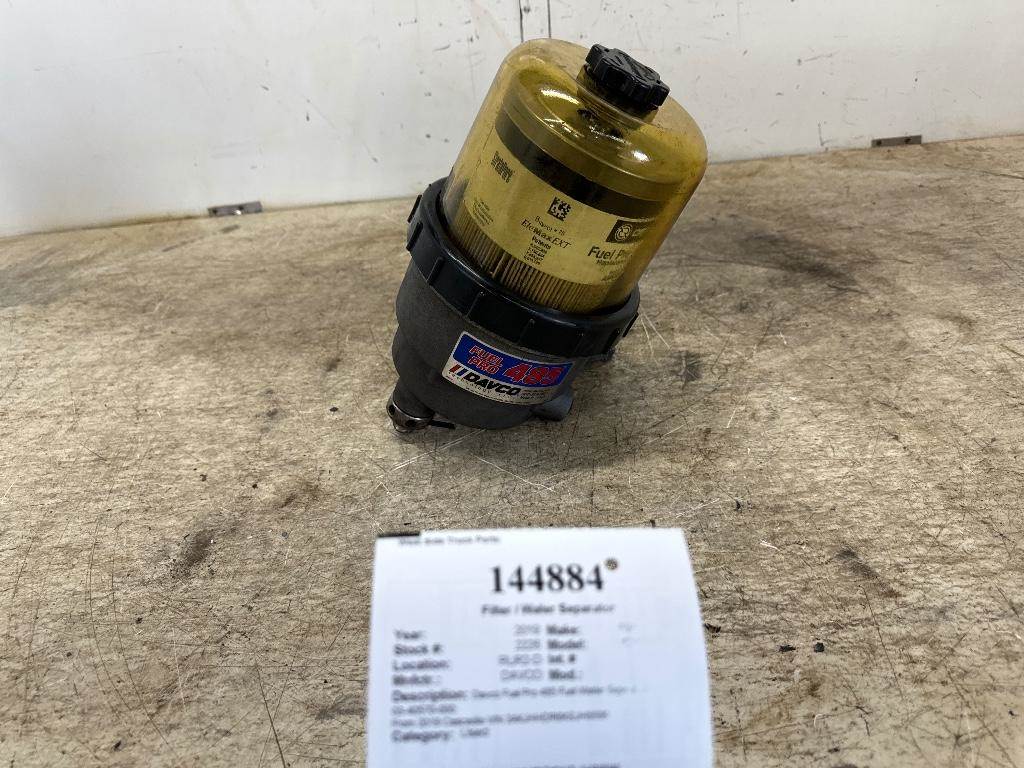 2019 Davco 485 Fuel / Water Separator for a Freightliner CASCADIA 126 ...