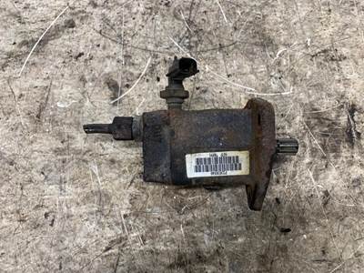 2004 Detroit 23535540 Fuel Injection Pump for a Freightliner CENTURY ...