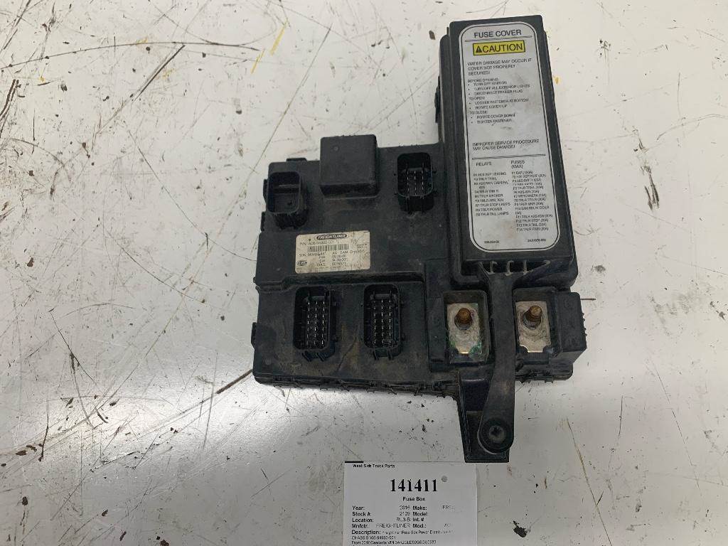 2016 Freightliner A06-94992-001 Fuse Box for a Freightliner CASCADIA ...