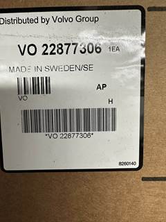 IN STOCK OEM Volvo Mack D13 Crankcase Ventilation OIL Separator ...