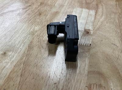 Volvo 22181342 Differential EGR Pressure Sensor VOLVO REPLACES for ...